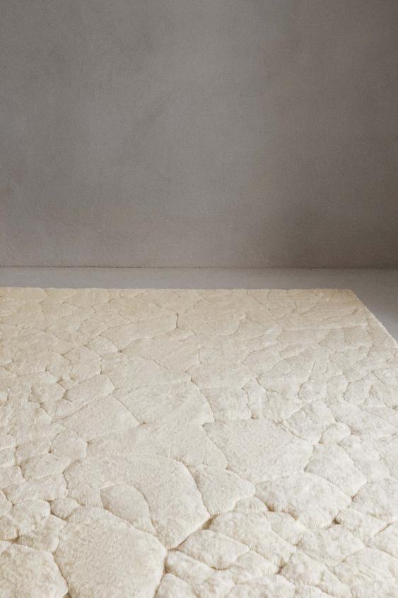 RUG 04 - Екрю | ZARA България / Bulgaria