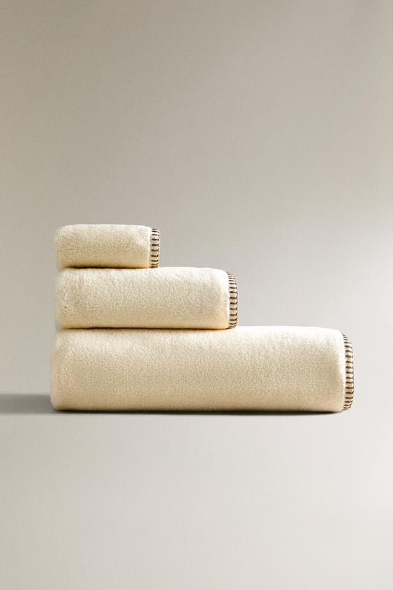 BATH TOWEL WITH CONTRAST TOPSTITCHING - Yellow | ZARA United States