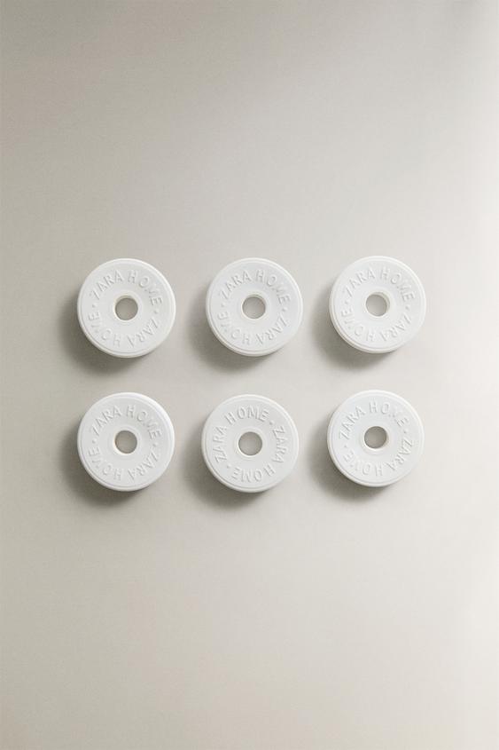 6ER-PACK DUFTANHÄNGER AUS KERAMIK WHITE POWDERY - Verschiedene | ZARA ...