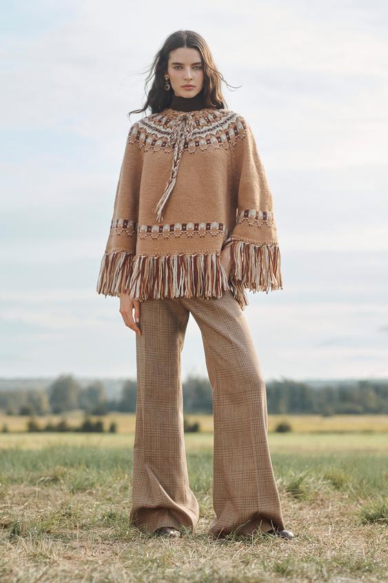PONCHO JACQUARD PUNTO 100% LANA LIMITED EDITION - Camel claro | ZARA España