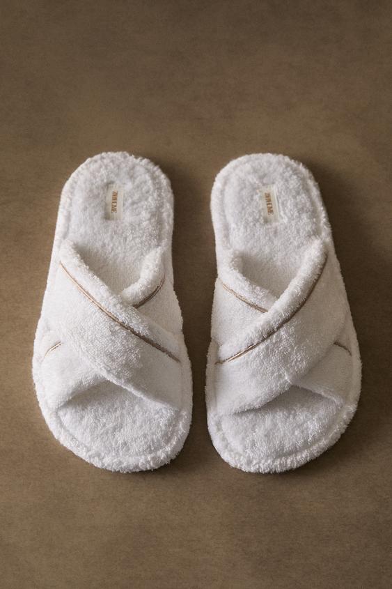 TERRYCLOTH CROSSOVER BATHROOM SLIPPERS - White | ZARA Mexico