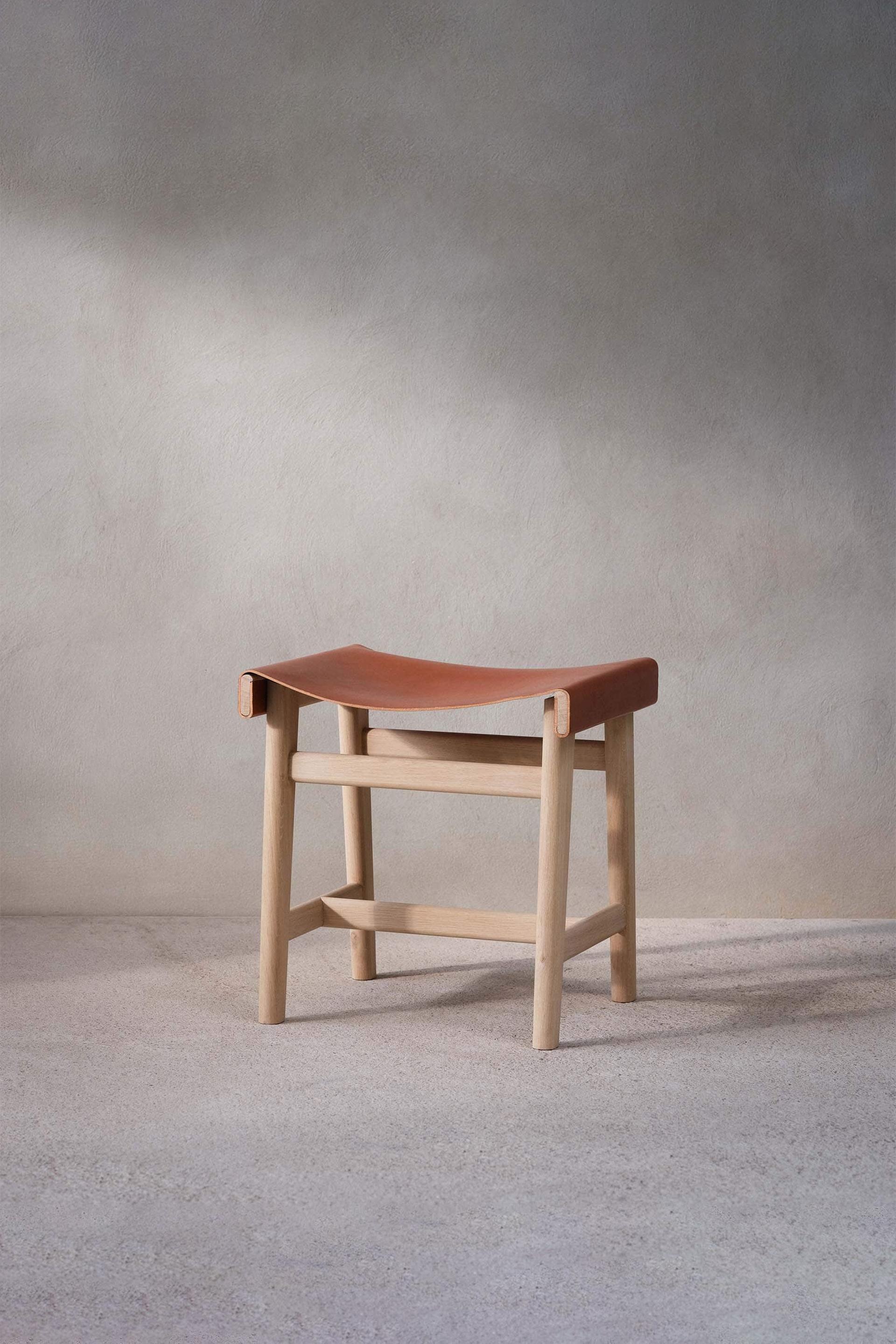 STOOL 01 - Light beige | ZARA United States