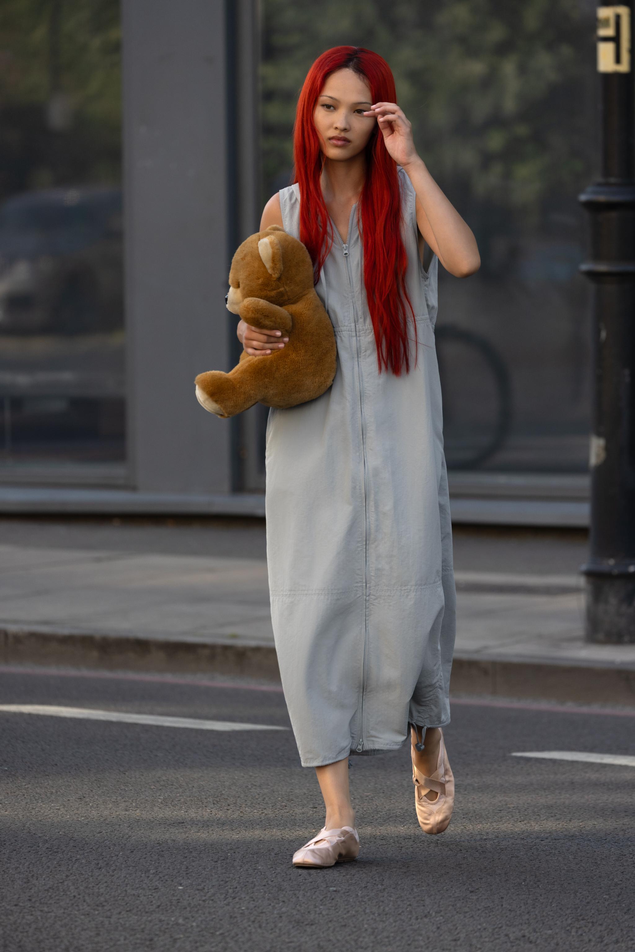 マルチウェイ ナイロン ワンピース - ライトグレー | ZARA Japan マルチウェイ ナイロン ワンピース - ライトグレー | ZARA Japan