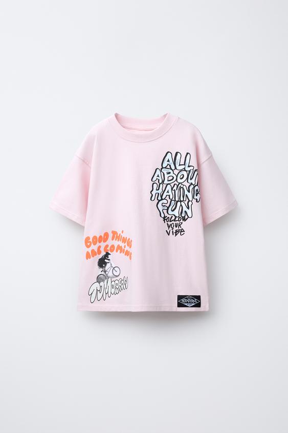 T-SHIRT IMPRIMÉ GRAFFITI - Rose | ZARA France