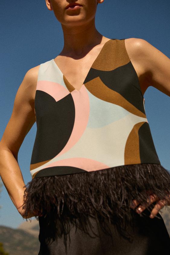 MØNSTRET TOP MED FJER - Sort | ZARA Danmark