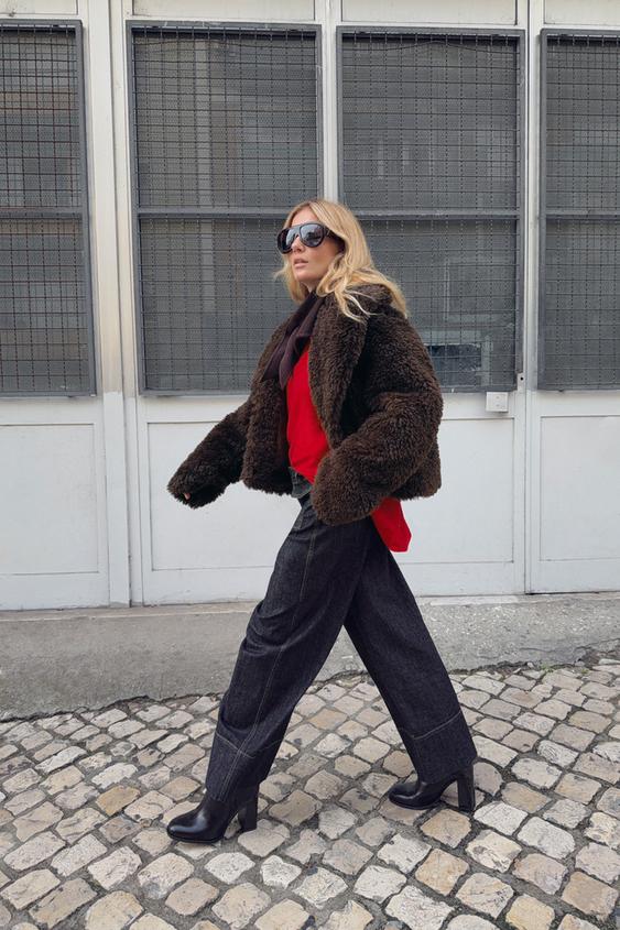 SUÉTER CON LANA CUERPO CAPA - Rojo | ZARA Mexico