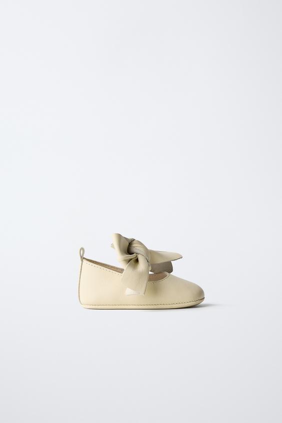 LEATHER BALLERINA - Ecru White | ZARA Georgia