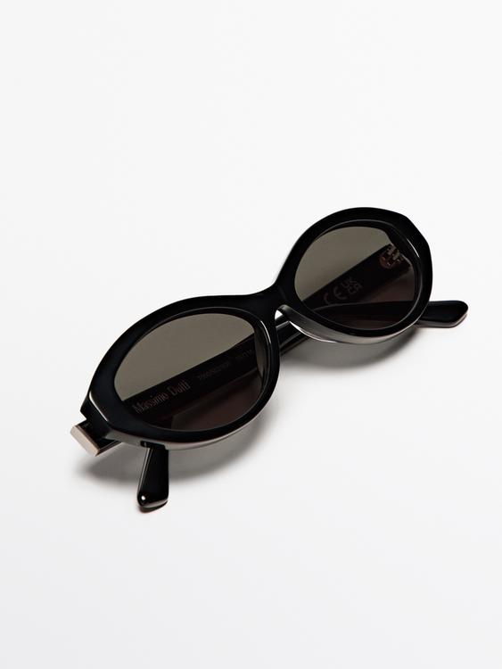 Gafas de sol pequeña ovalada - Negro | ZARA Estados Unidos de América ...