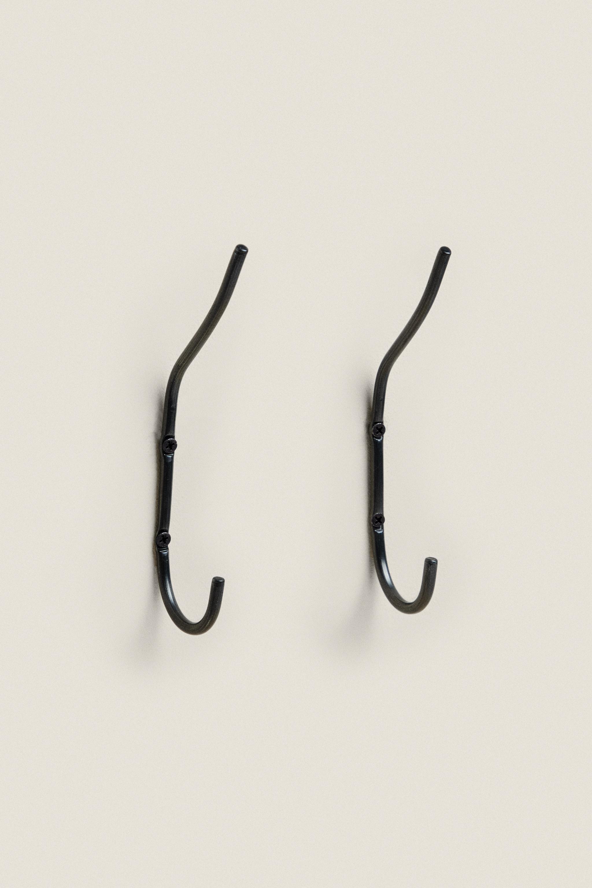 PACK OF LARGE DARK METAL HOOKS