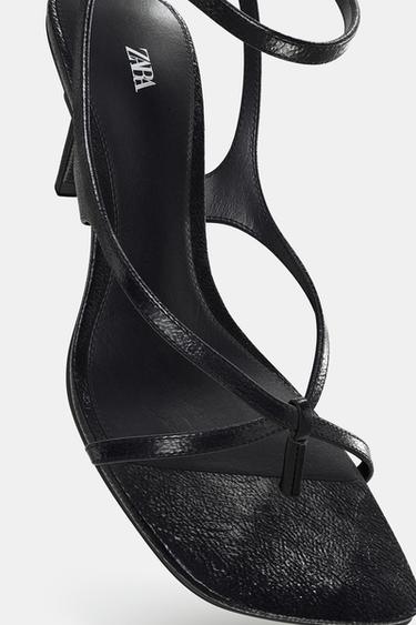 SANDALES EN CUIR À TALONS - Noir | ZARA France