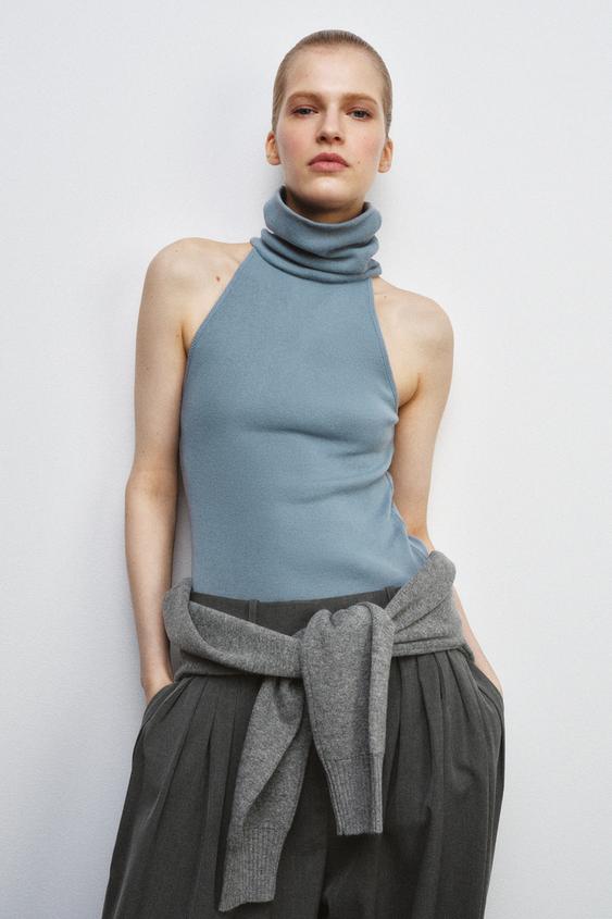 TOP SA ROLKOM BEZ RUKAVA - svetloplava | ZARA Srbija / Serbia