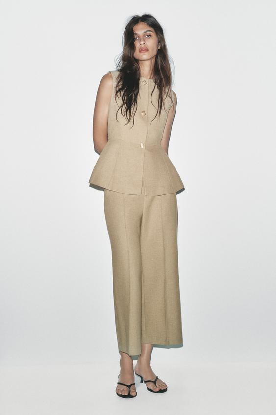 CHALECO ENTALLADO - Tostado | ZARA Chile