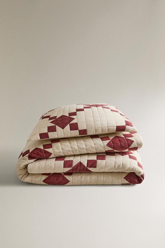 GESTEPPTER PATCHWORK-QUILT WEIHNACHTEN - Hellbeige | ZARA Deutschland ...
