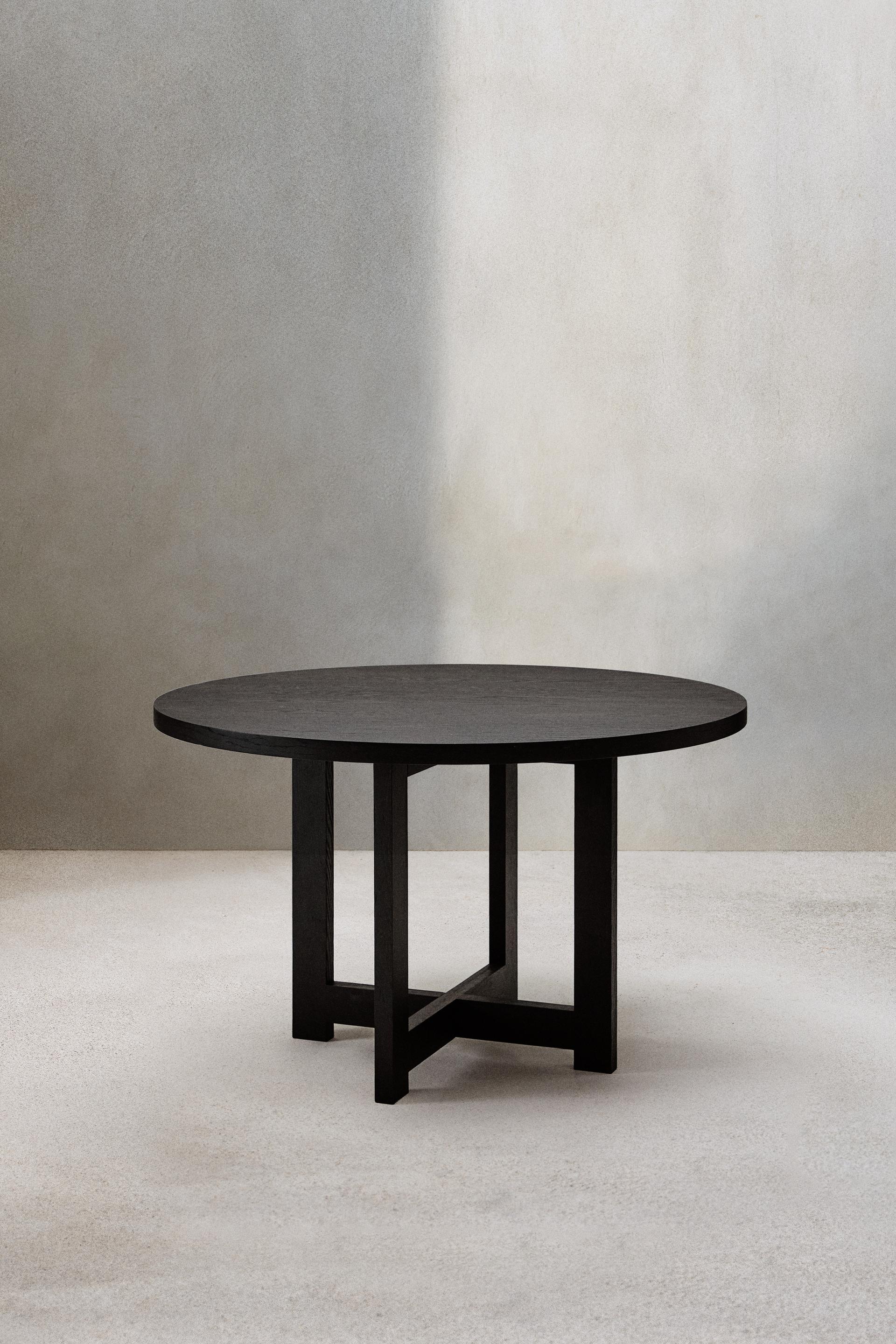 TABLE 02 - Black | ZARA United States