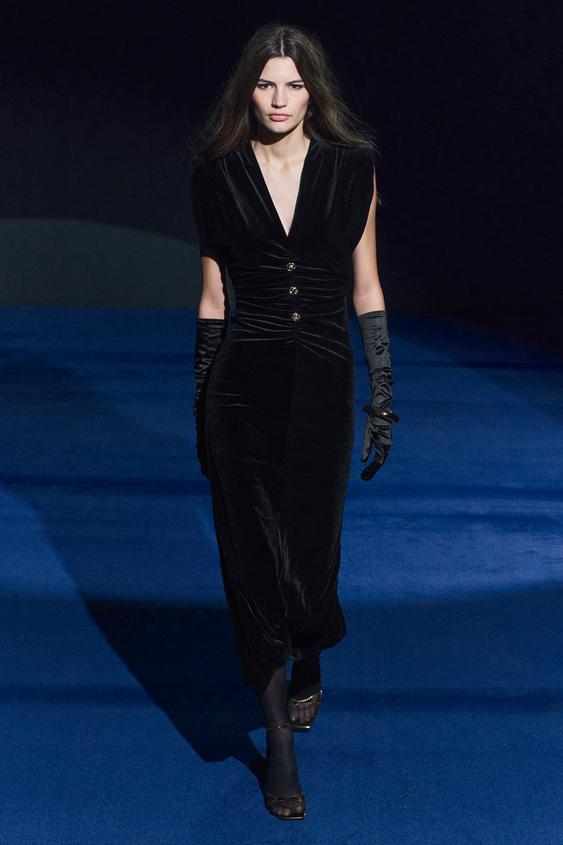 VESTIDO EM VELUDO COM BOTÕES ZW COLLECTION - Preto | ZARA Brasil