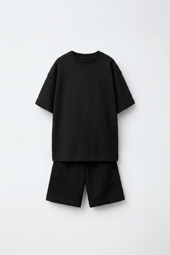 CONJUNTO CAMISETA LISA Y BERMUDA FELPA LISA | ZARA España