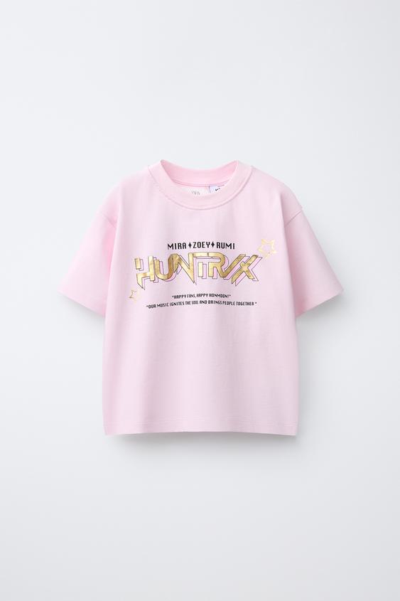 T-SHIRT ESTAMPADA KPOP DEMON HUNTERS™ NETFLIX © - Rosa | ZARA Portugal
