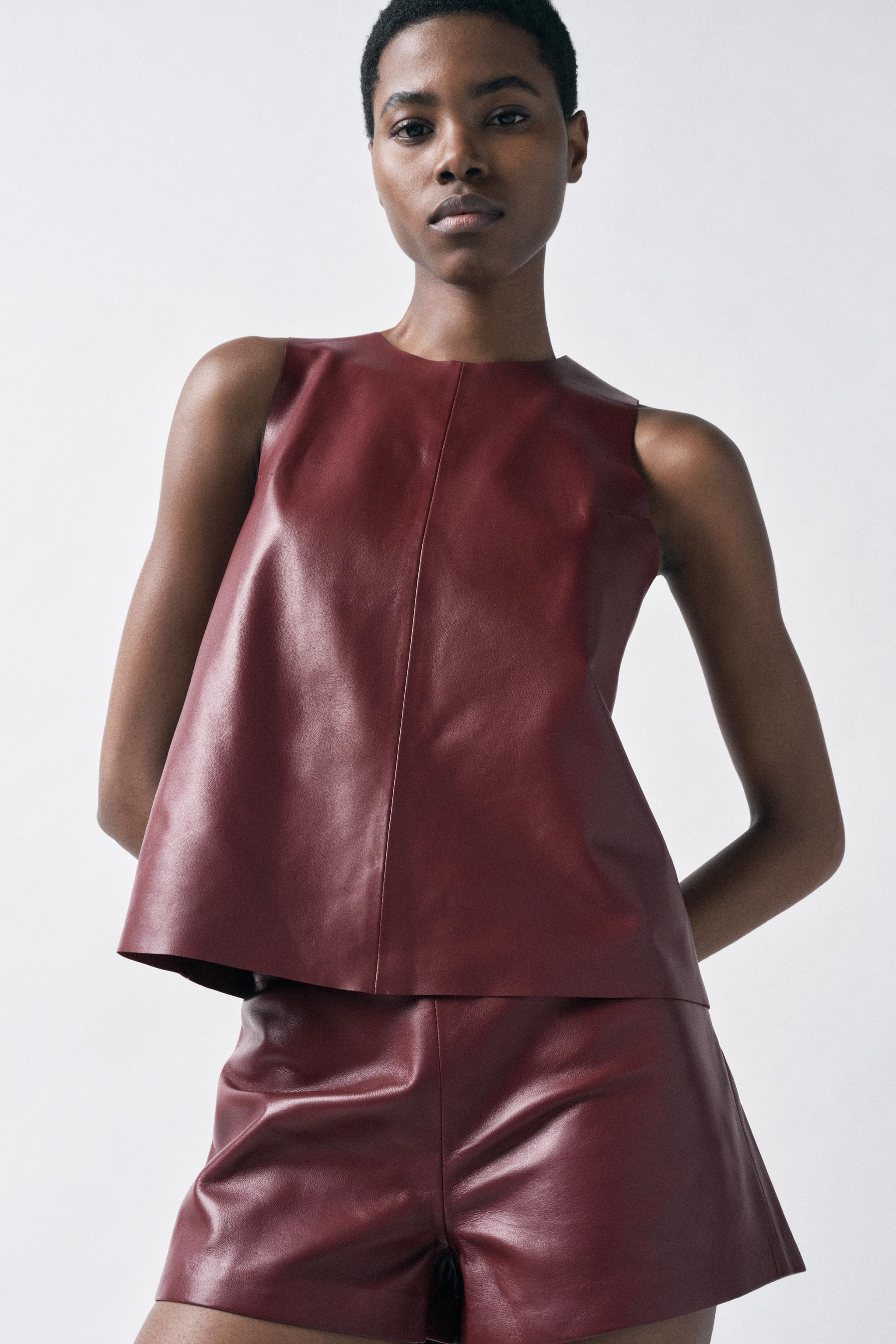 Red Shorts Woman ZARA United Kingdom
