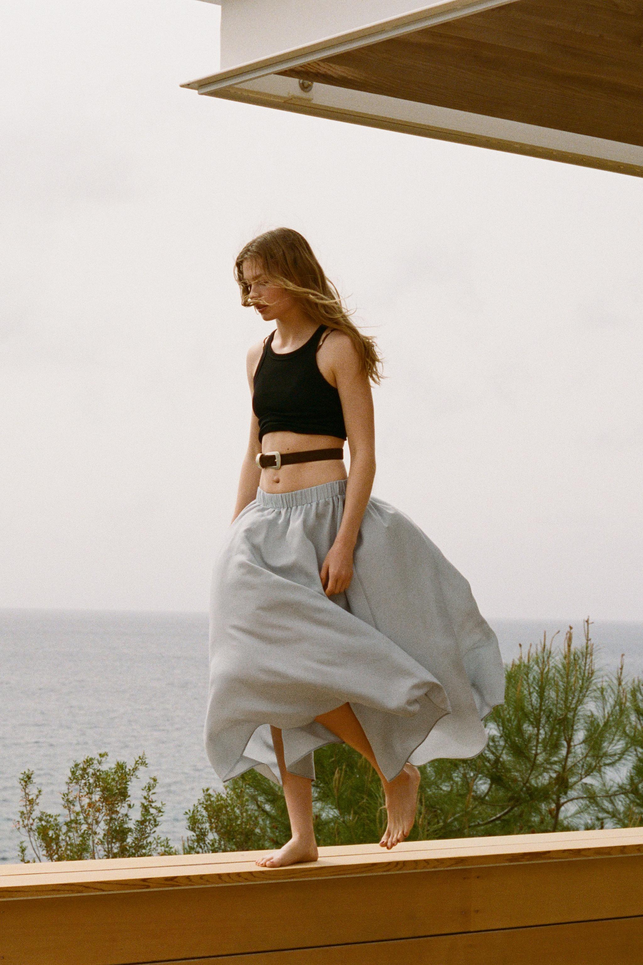 ミディ丈フレアボリュームスカート - ブルーグレー | ZARA Japan ミディ丈フレアボリュームスカート - ブルーグレー | ZARA Japan