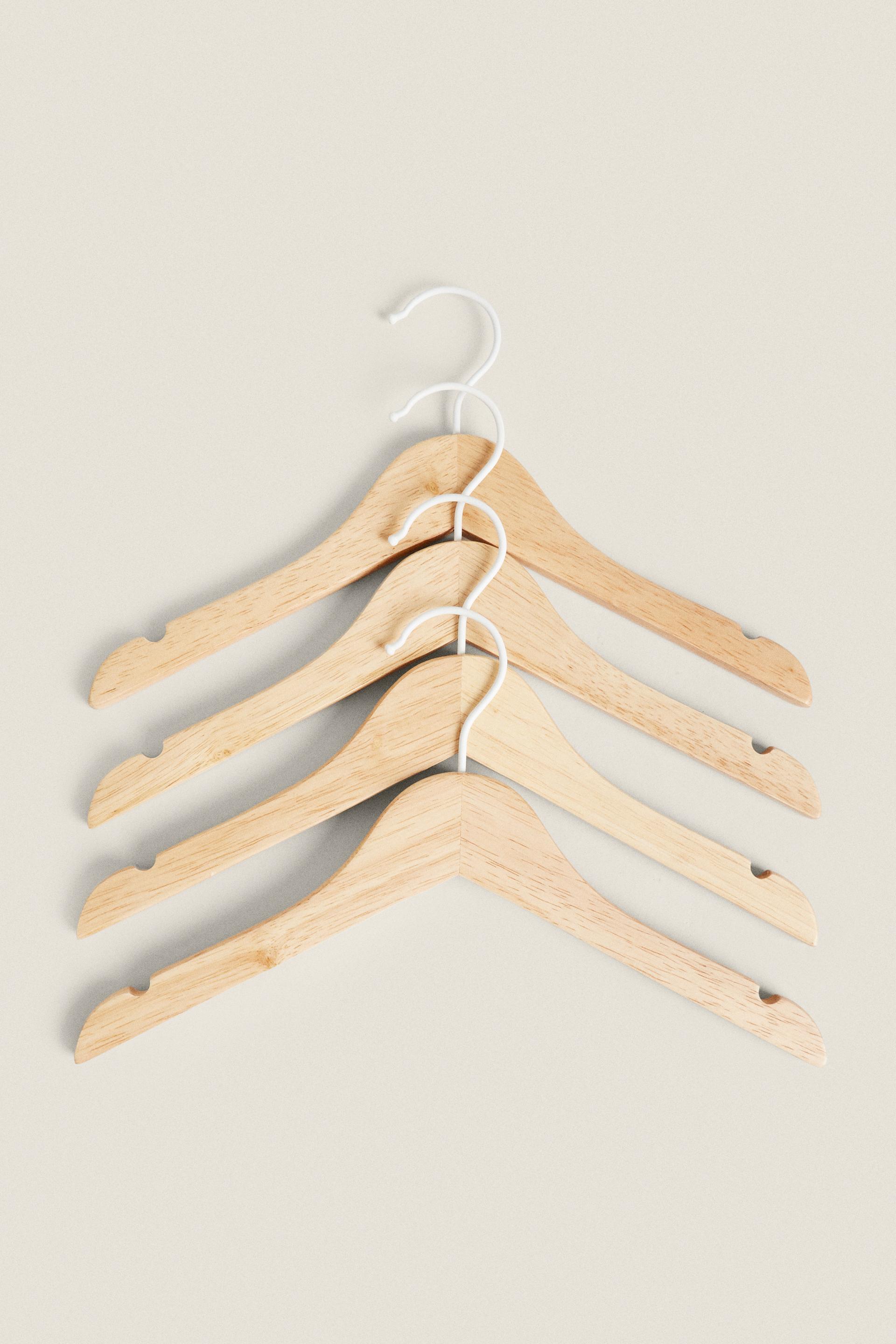 PACK OF CHILDREN’S WOODEN HANGERS (PACK OF 4) - Light beige | ZARA ...