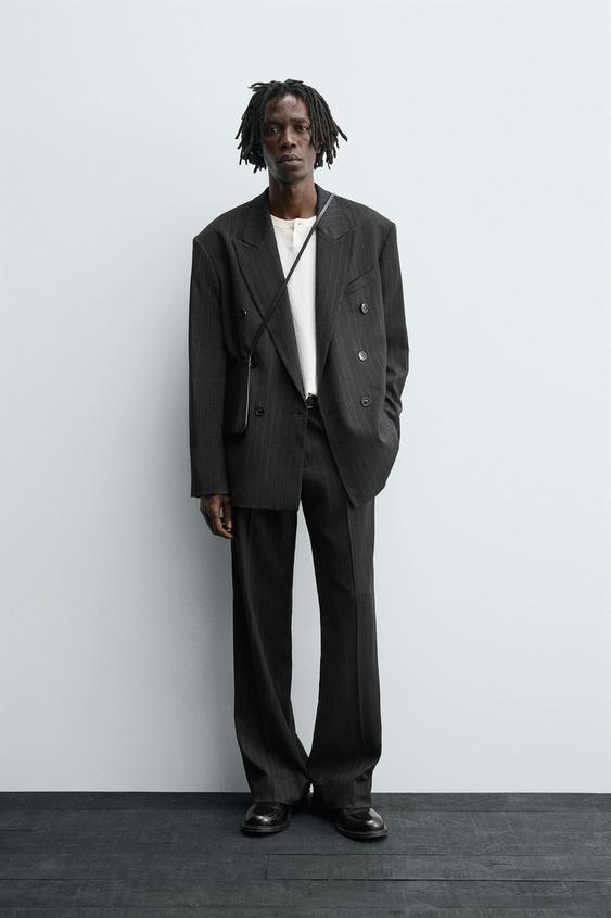 COSTUME RAYÉ STRUCTURÉ | ZARA France