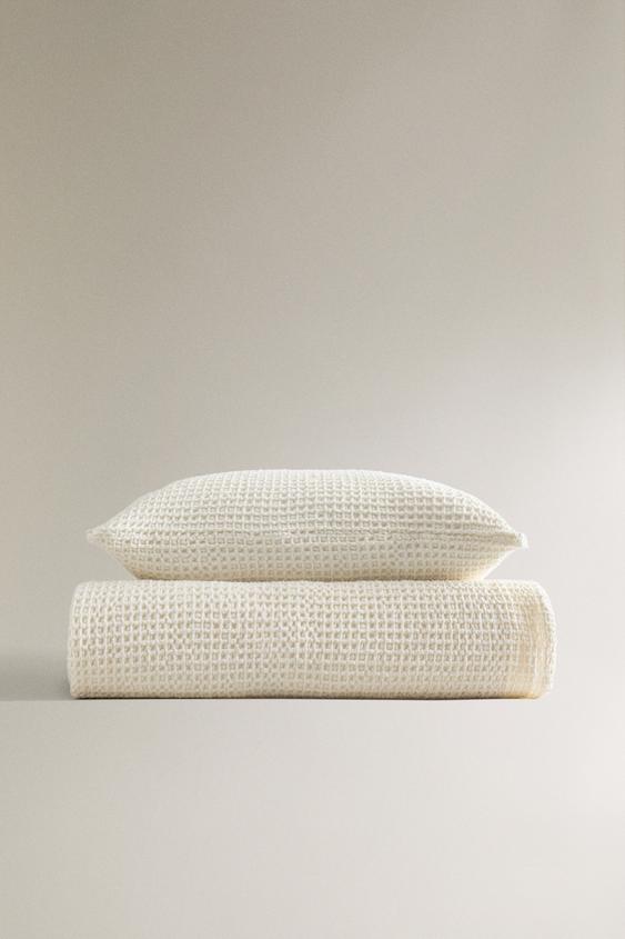 MINI WAFFLE-KNIT COTTON BEDSPREAD - Oyster-white | ZARA United States