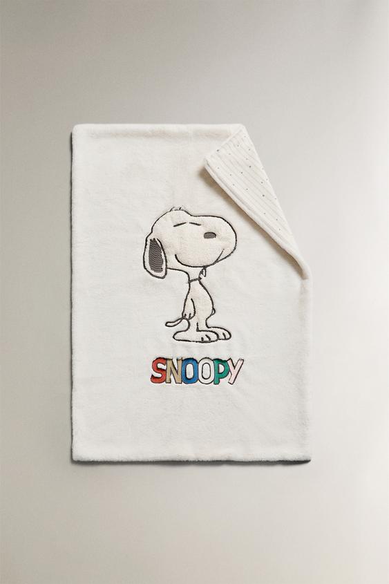 DETSKÁ DEKA S KOŽUŠINOVÝM EFEKTOM PEANUTS™ - Farebný | ZARA Slovensko ...