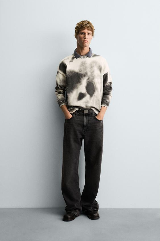 PULLOVER MIT ABSTRAKTEM PRINT UND GEWASCHENEM EFFEKT - Cremefarben ...