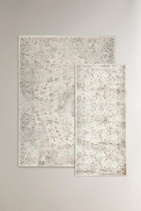 VINTAGE-EFFECT RUG - Beige | ZARA United Kingdom