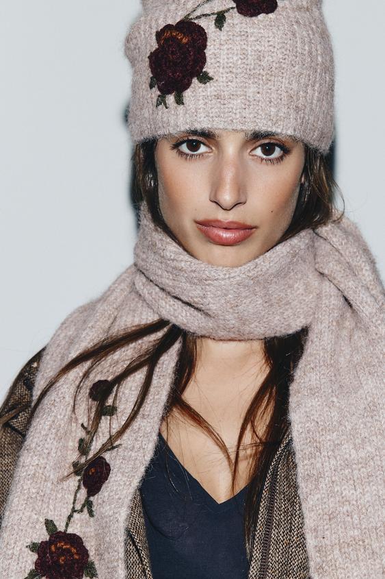 KNIT SCARF WITH FLORAL EMBROIDERY - Sand | ZARA United States