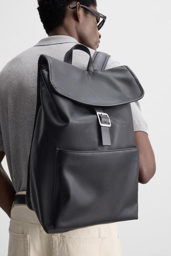 MOCHILA COM ABA - Preto | ZARA Brasil