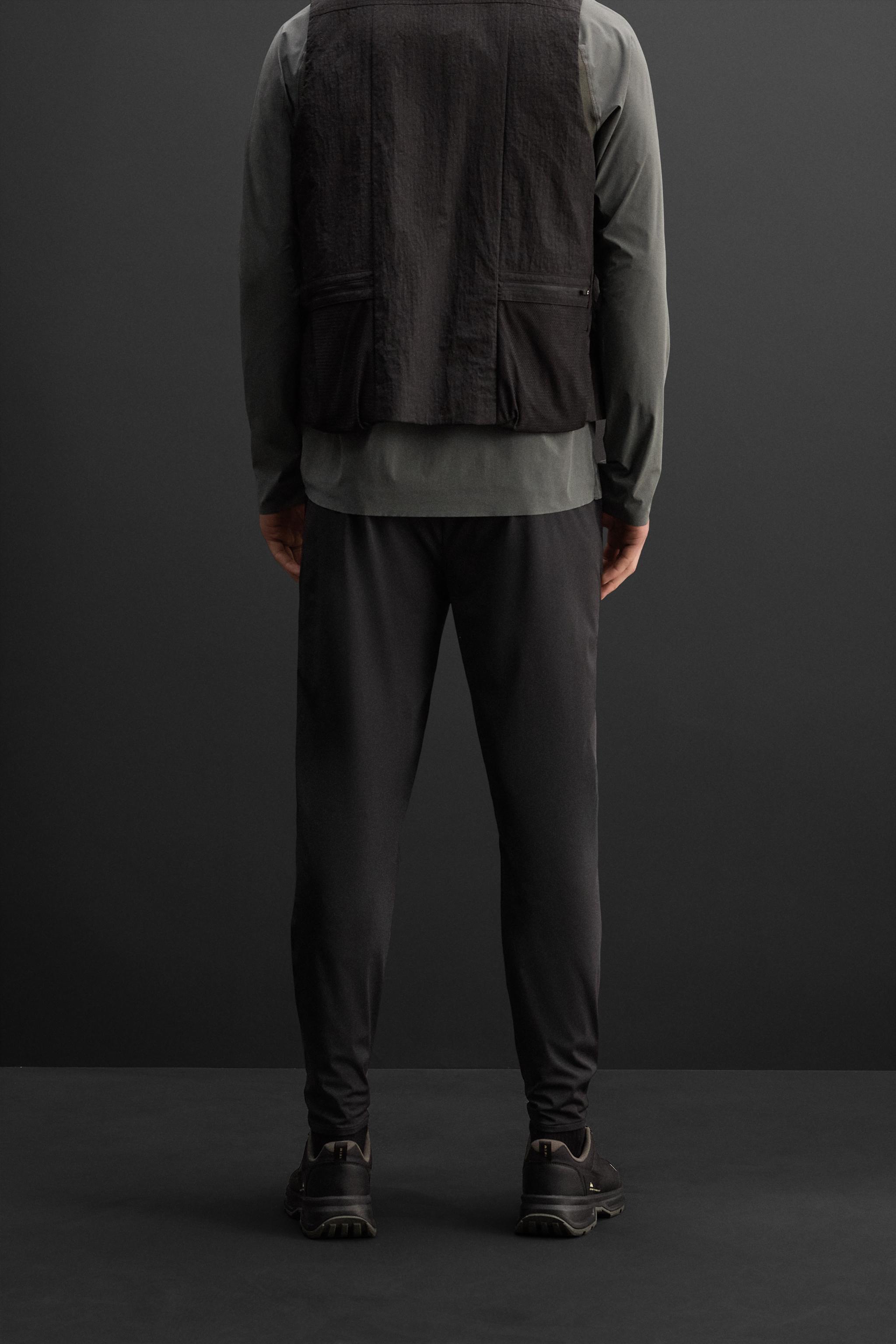 テクニカル トレーニングパンツ - ブラック | ZARA Japan / 日本 テクニカル トレーニングパンツ - ブラック | ZARA Japan / 日本