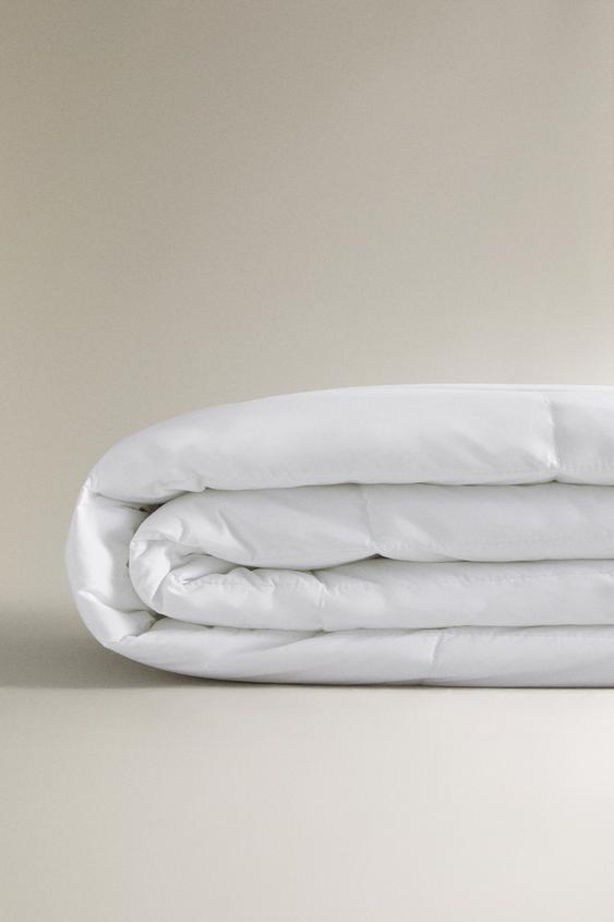 PILOTĂ DE VARĂ CU EFECT DE PUF (125 G/M²) - Alb | ZARA România