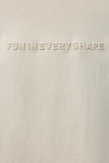 T-SHIRT MOTIF EN RELIEF - Beige | ZARA France