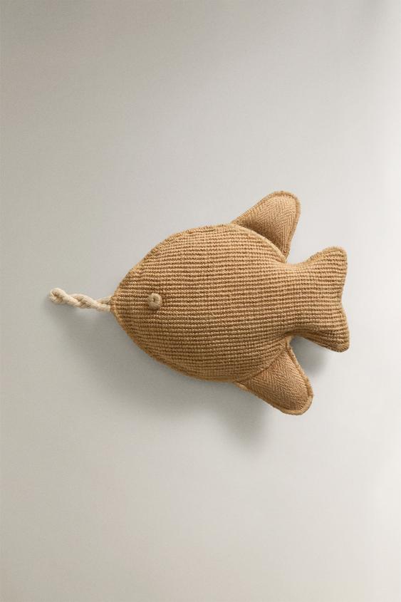FISH PET SCRATCHER - Light beige | ZARA Turkey