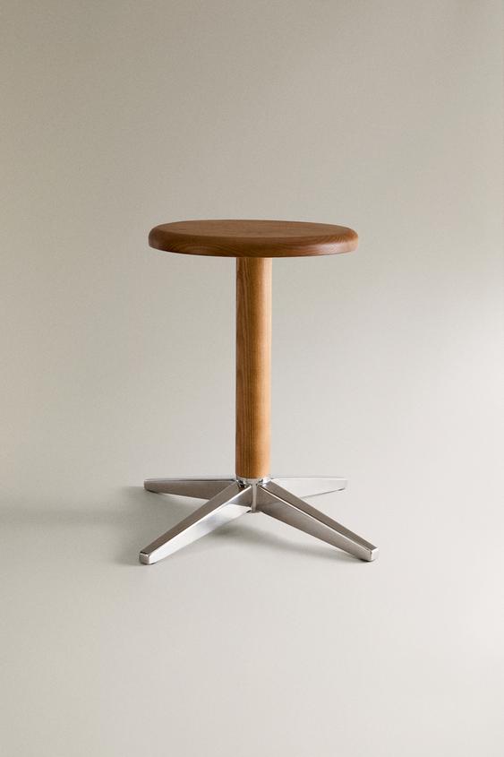 ASH WOOD STOOL - Light beige | ZARA Mexico