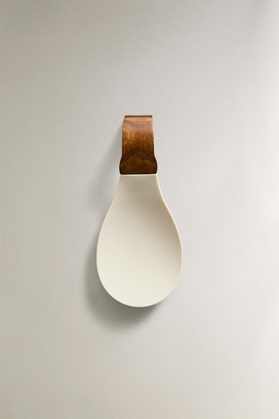 SILICONE SPOON REST - Cream | ZARA United States