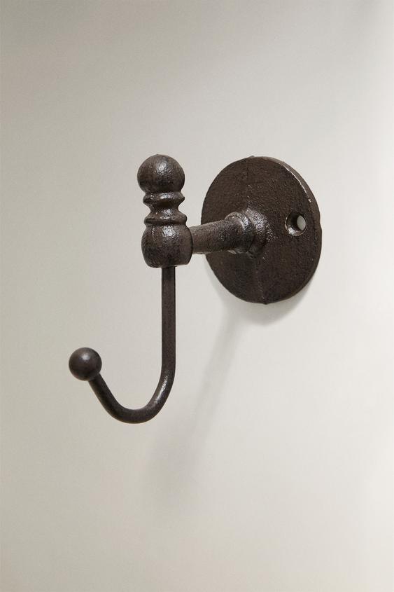 CAST IRON HANGER - Black | ZARA United States