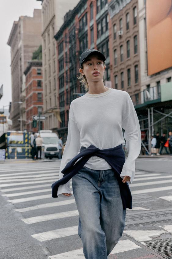 コントラストネックTシャツ - ホワイト | ZARA Japan / 日本