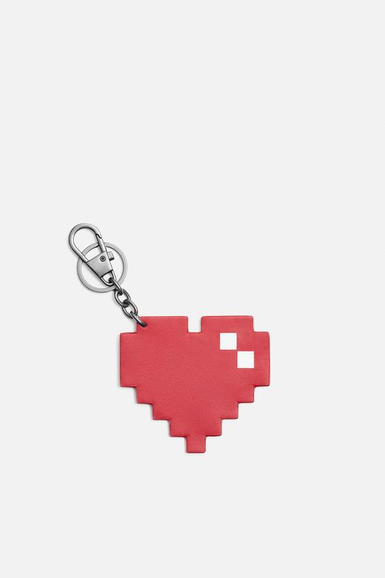 HEART KEYCHAIN - Red | ZARA Canada