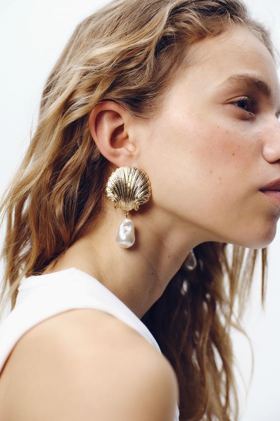 FAUX PEARL AND SEASHELL EARRINGS - Golden | ZARA New Zealand