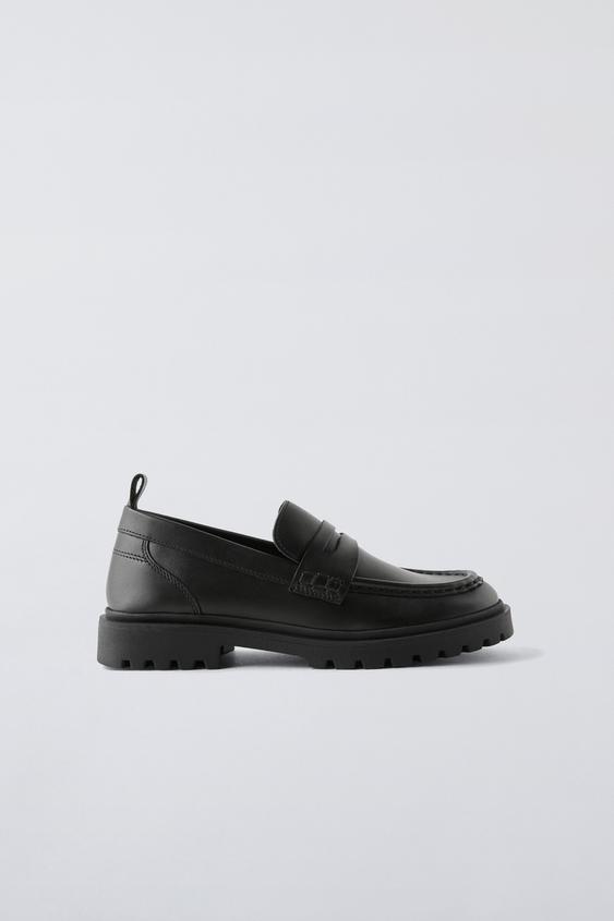 ZAPATO COLEGIAL PIEL - Negro | ZARA Mexico