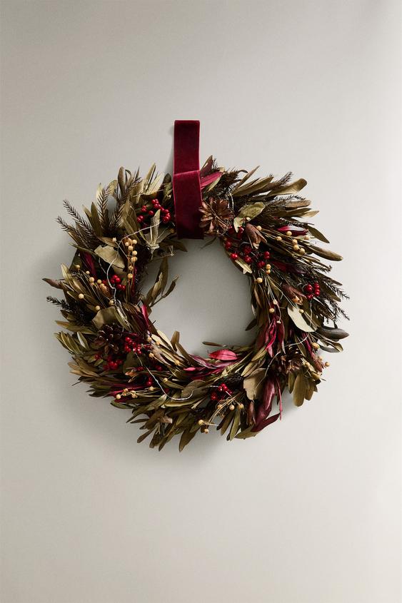 CHRISTMAS OLIVE LEAF LIGHT WREATH ORNAMENT (15.7") - Green | ZARA ...