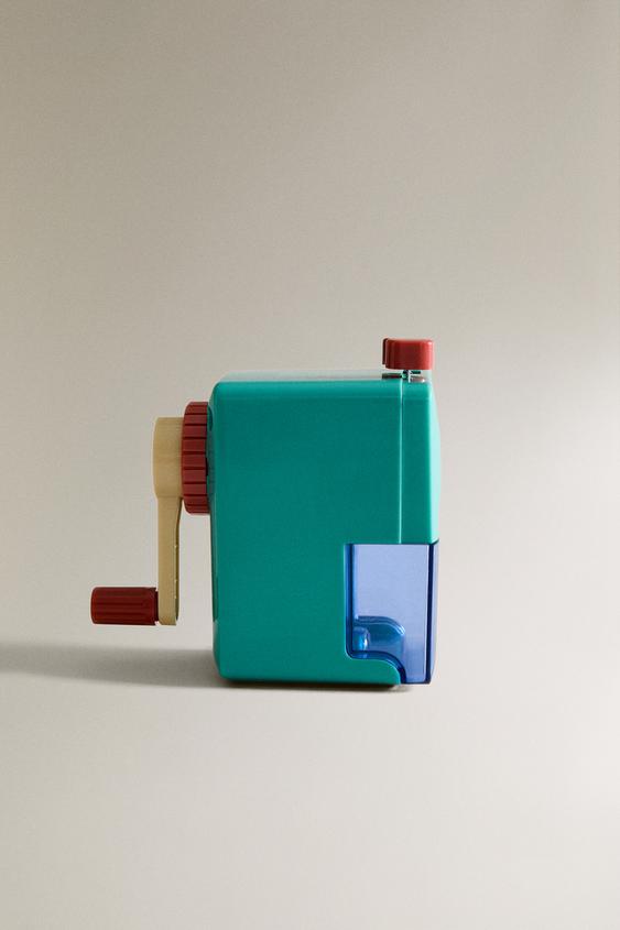 KIDS' TABLE PENCIL SHARPENER WITH HANDLE - Multicoloured | ZARA United ...