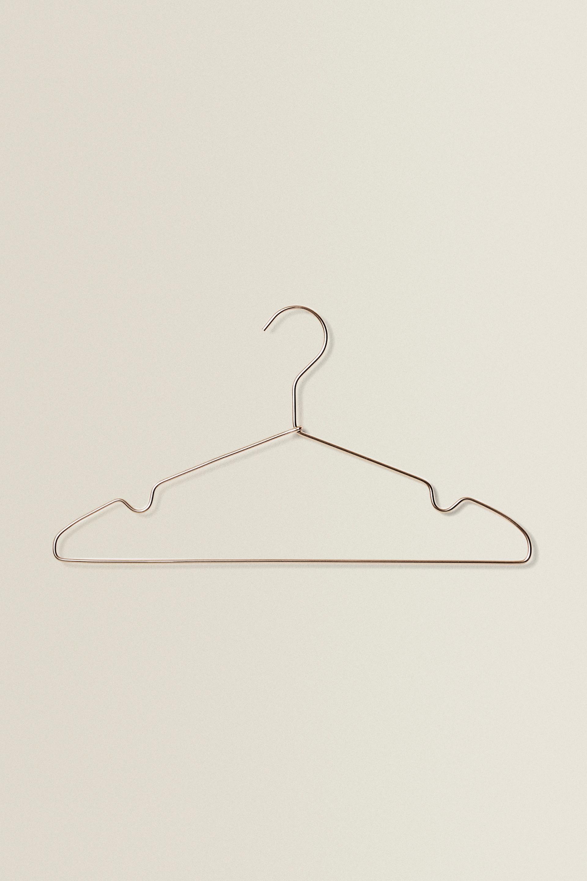 METAL HANGER (SET OF 5) - Gold | ZARA United Kingdom