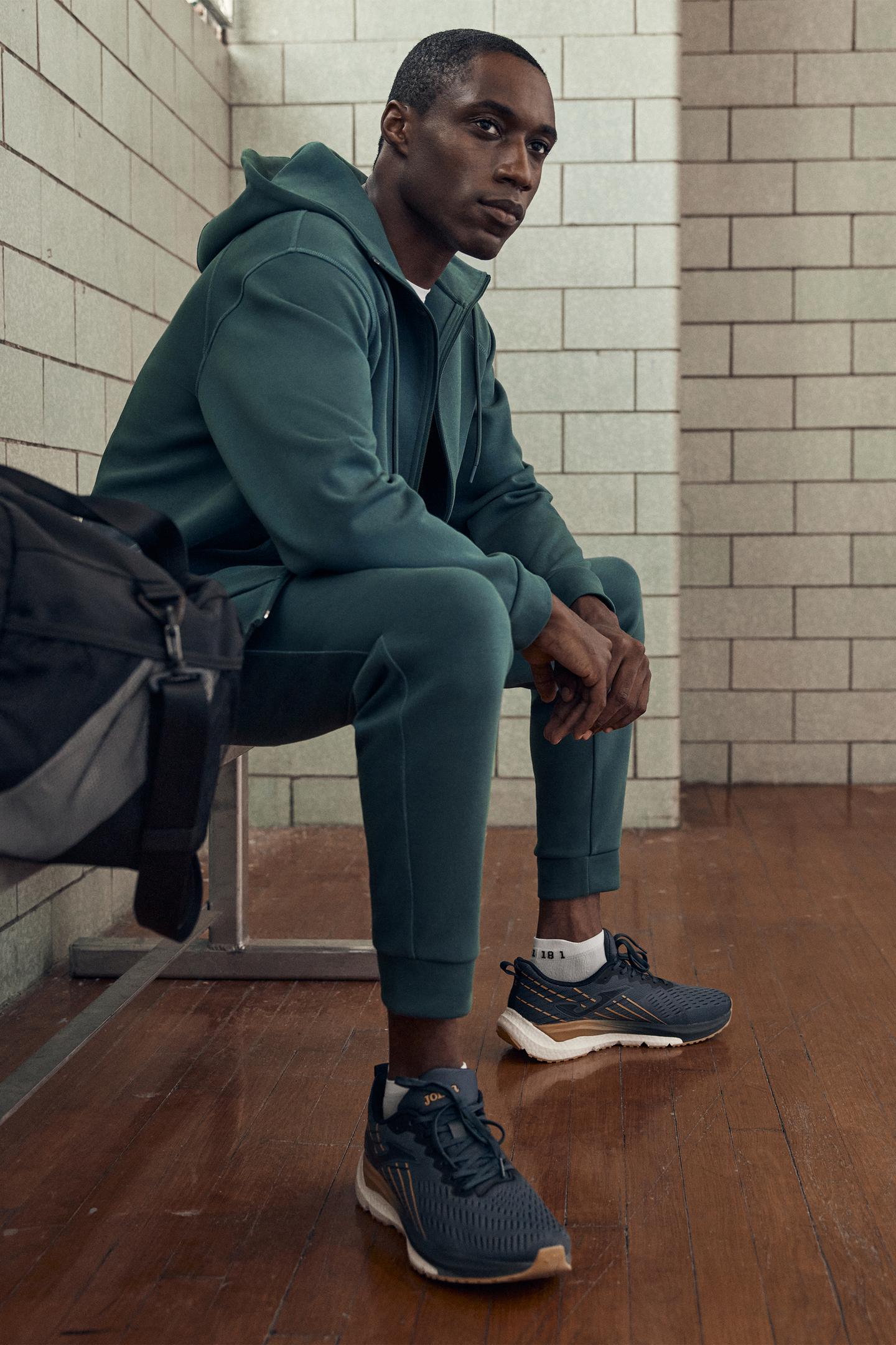 Zara Athleticz La Nueva Línea De Ropa Deportiva Masculina Lanzada Por Zara Modaliaes