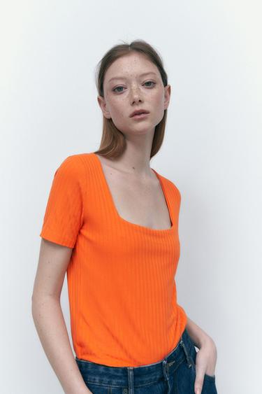 Camisetas rojas de mujer | Nueva Colección Online | ZARA Argentina