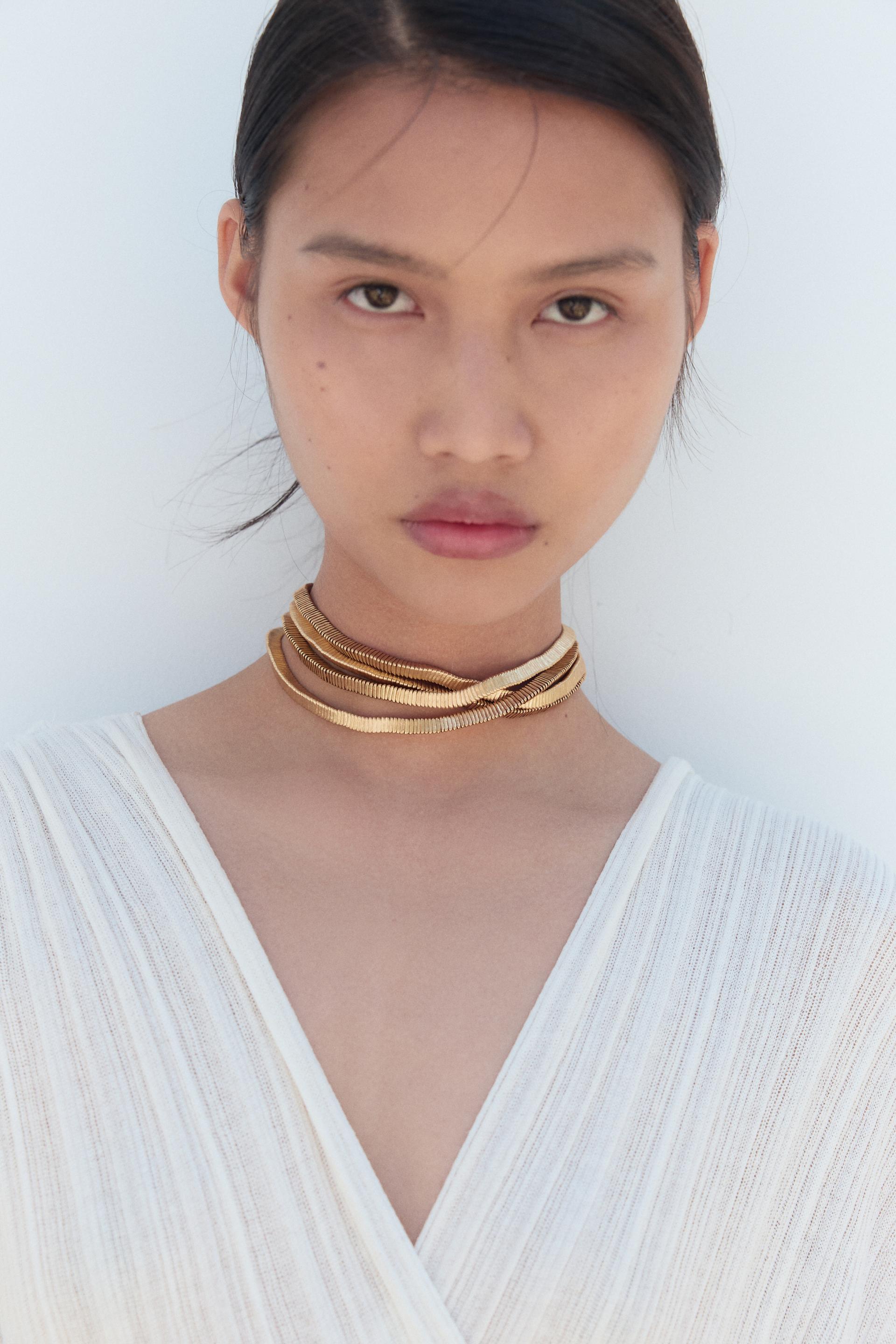 METAL NECKLACE Golden ZARA Georgia METAL NECKLACE Golden ZARA Georgia